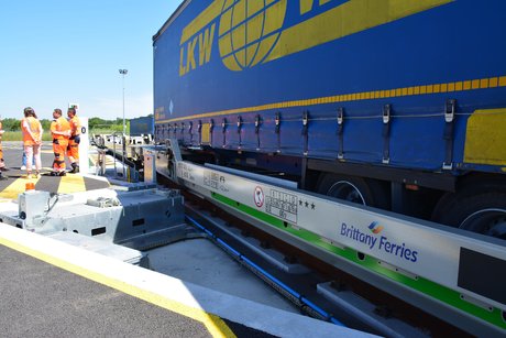 Entre le Pays basque et la Normandie, Brittany Ferries met les camions sur les rails